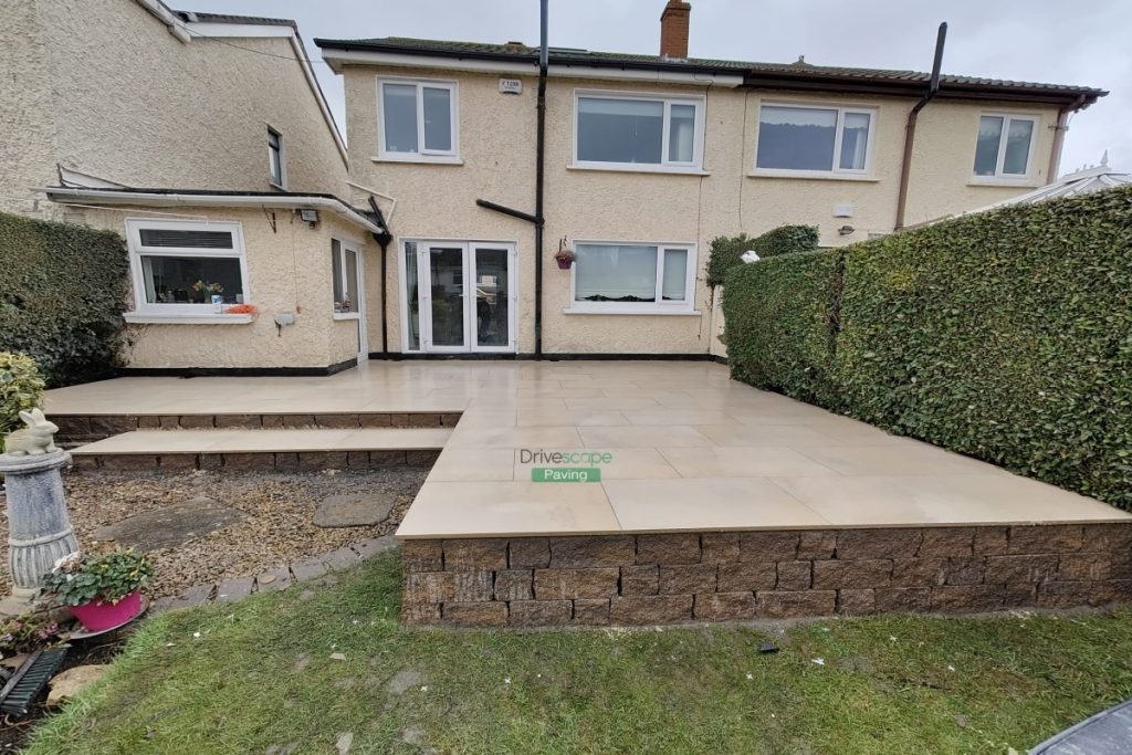 Driveway with Tobermore Block Paving, Granite Borderlines and New ...
